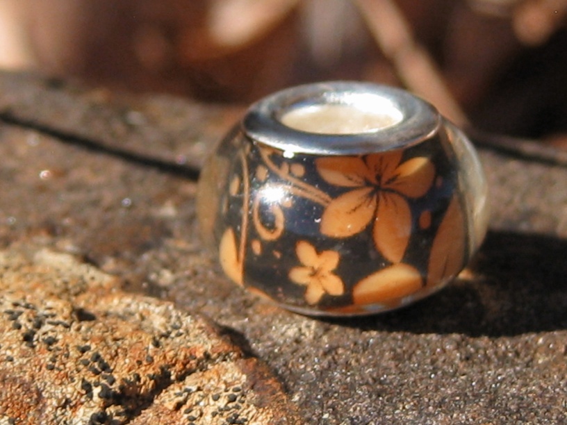 RADIANT BEAUTY PANDORA SPELL BEAD
