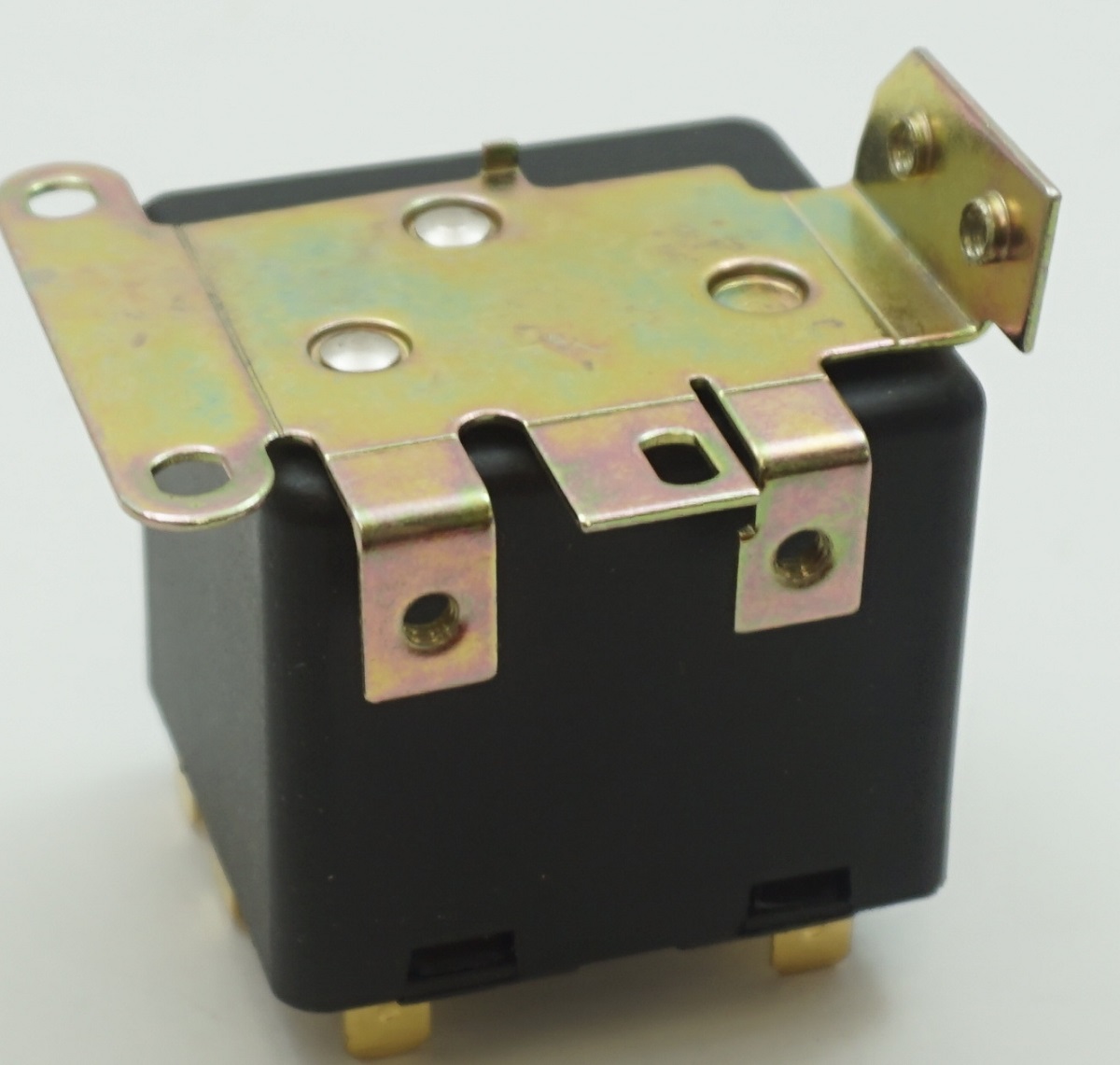 PR9071 - Packard Potential Relay, 420 Voltage, 212-235 pick up, 60-121 ...