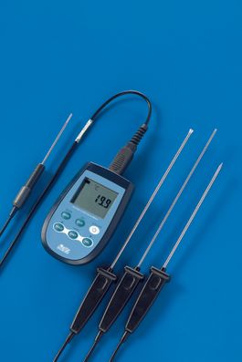 Delta OHM Pt100 Sensor Portable Thermometer with Large LCD Display - HD ...