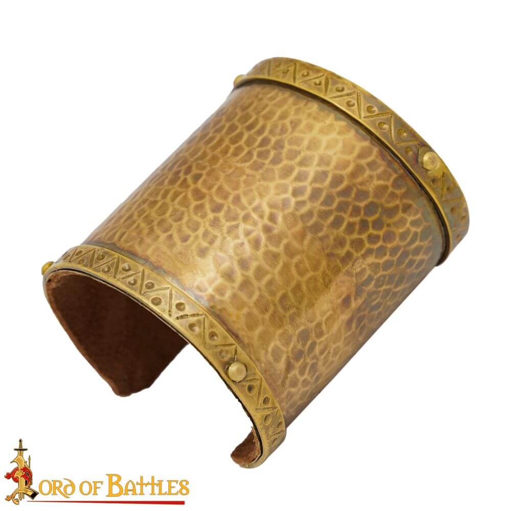Antiqued Brass Wrist Cuff KW-LB26092