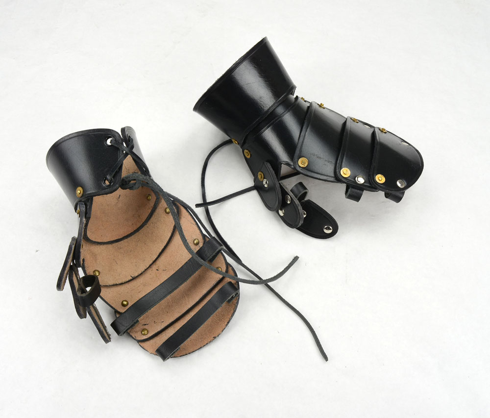 Leather Clamshell Gauntlets KW-LB25315