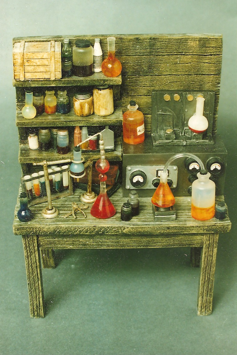 Mad Doctor Lab Mixing Table