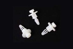 100 / Pack Plastic Snap-in Motheroard Standoffs - Screws & Nuts