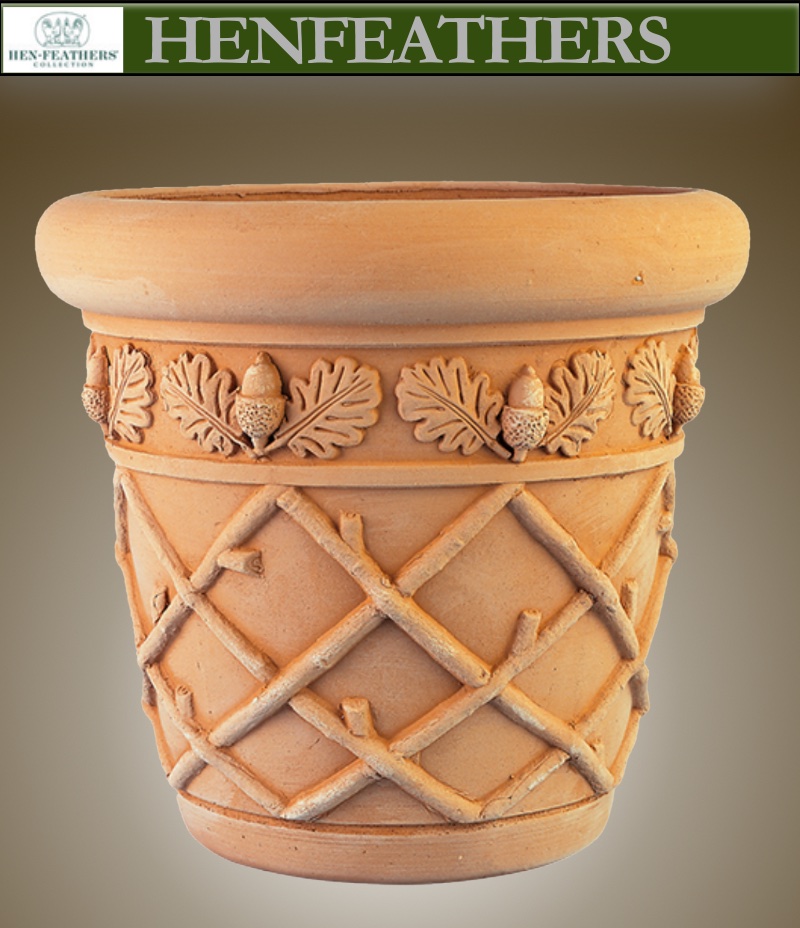 Acorn Pot by Ryan Gainey - Garden Decor - HenFeathers