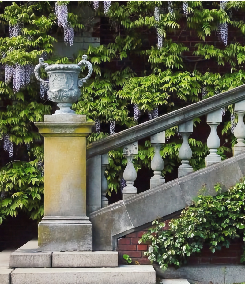How to Design Gardens Around Urns & Planters - HenFeathers Blog