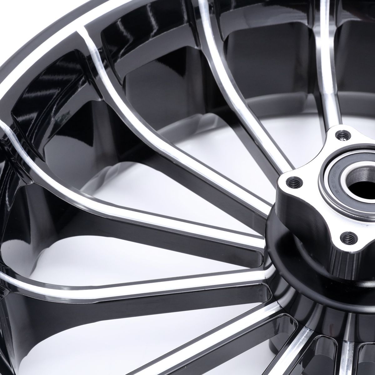 Fat Front Black Contrast Talon Wheel