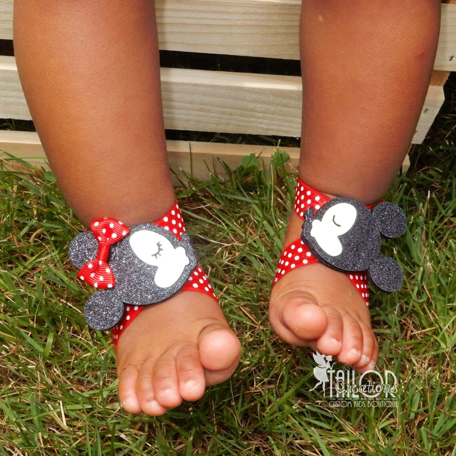 Minnie Mouse Barefoot