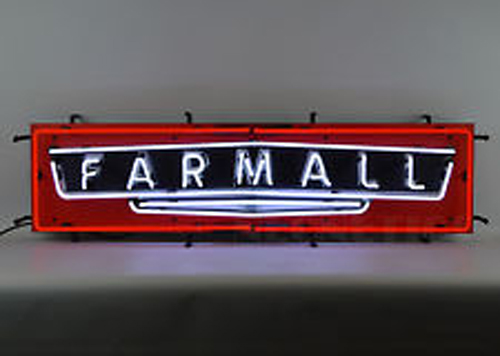 Farmall Tractors Logo