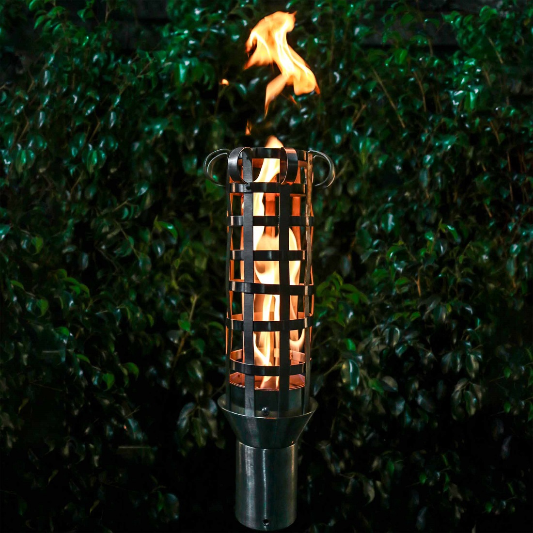 The Outdoor Plus Woven Torch with Torch Base