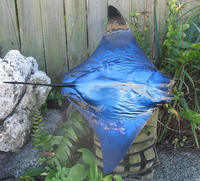 FREE SHIPPING ON ALL FISH MOUNTS.