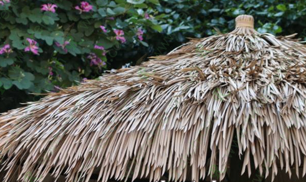 Eco Artificial Thatch Top Cone C5 F/R