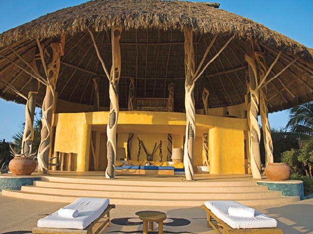 Tiki Thatch - Roll Roofing - Rolls - Panels - Runners -Tiki Shack Importer