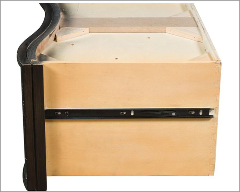 Magnussen Bachelor Chest Muirfield MG-B2258-07