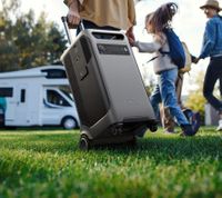 Anker SOLIX F3800 Portable Power Station - 3840 Watt Hours - Includes ...