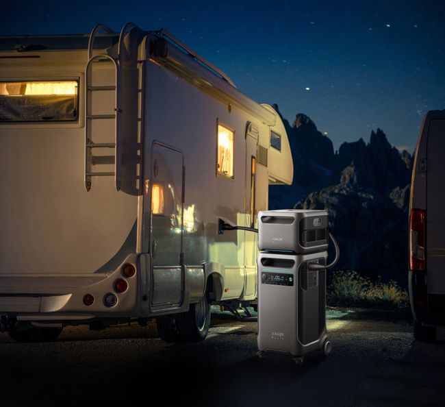 Anker SOLIX F3800 Solar Generator - 3840Wh - With 4x 200W Rich Solar Panels