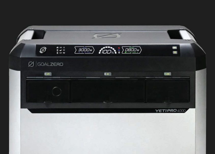 Goal Zero Yeti Pro 4000 Solar Generator Kit