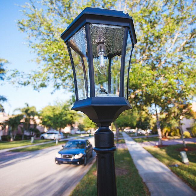 Victorian Solar Light with Warm White GS Solar Light Bulb